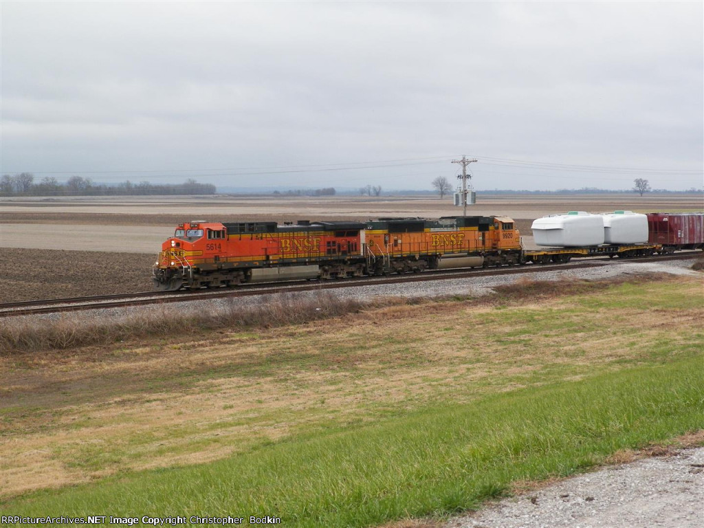 BNSF 5614